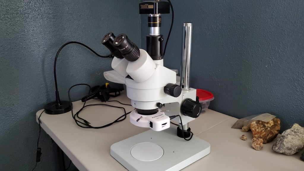 Mineral Microscopy & Focus Stacking - Currently Rockhounding