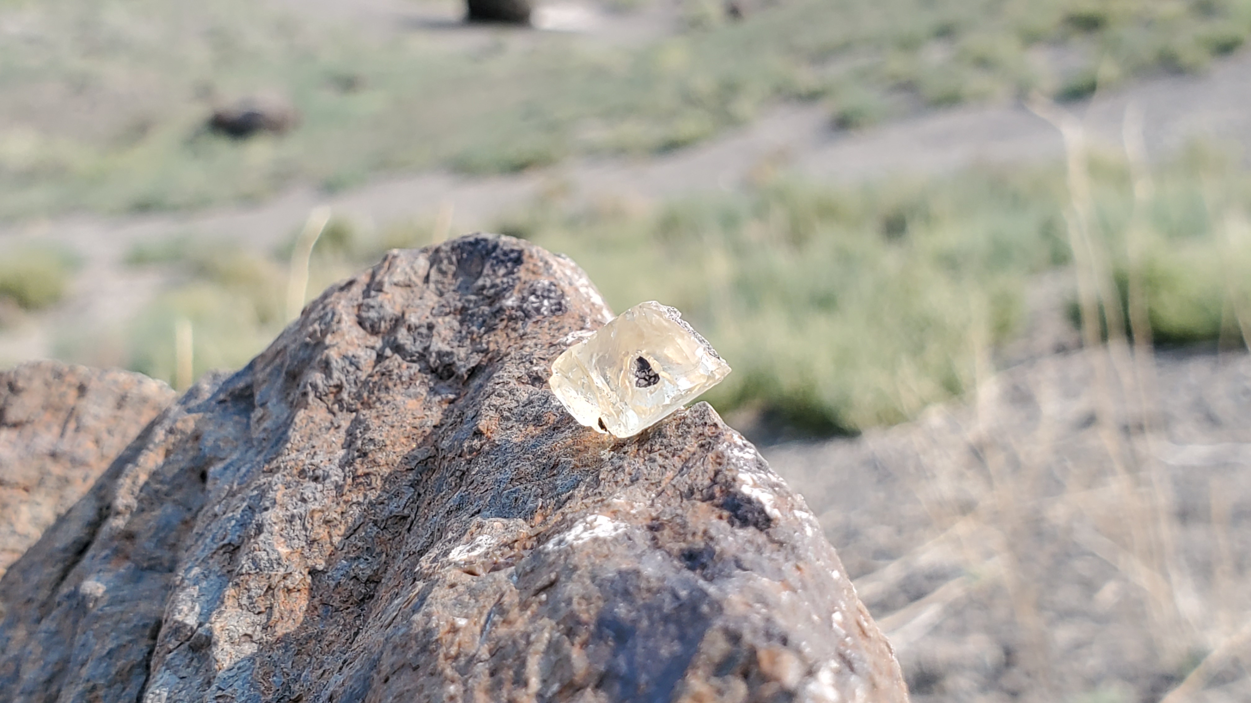 Sunstone Knoll - Currently Rockhounding